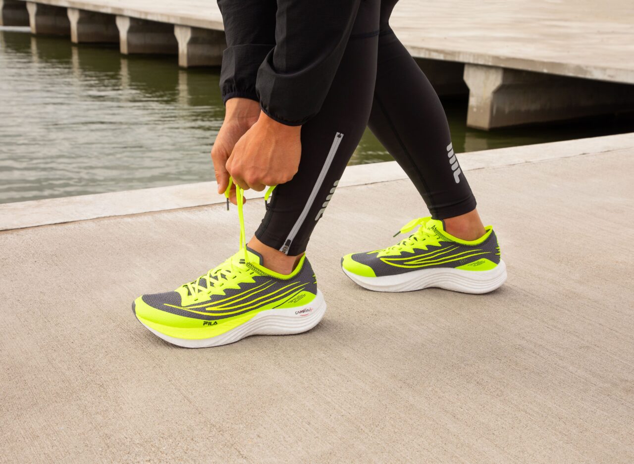 Astatine : FILA dévoile sa première chaussure de running équipée d'une ...
